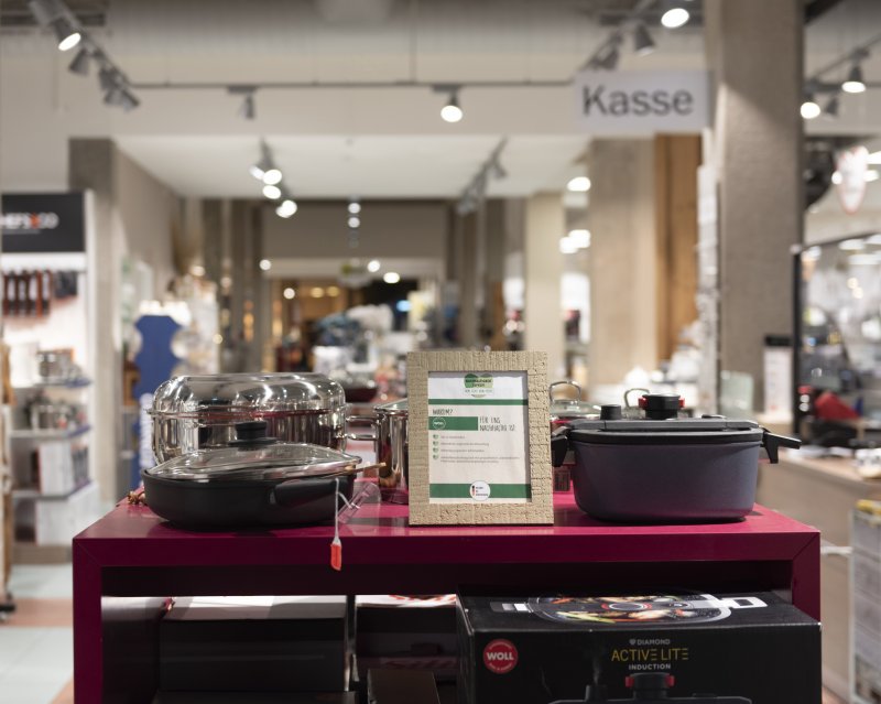 Pecht Shoppingwelt gewinnt den gia | stil & markt